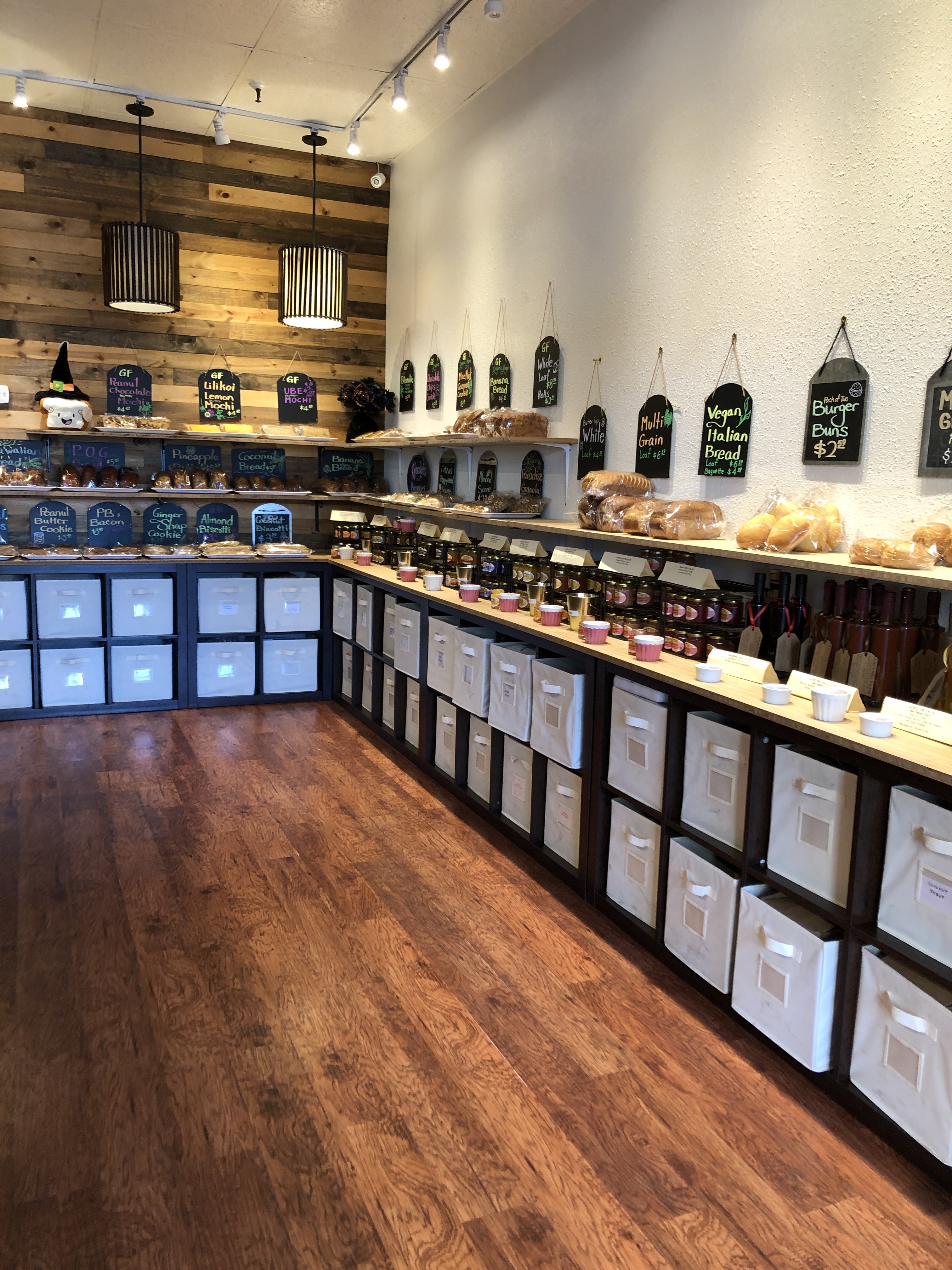 A Guide to the Best Sweet Food & Desserts in Maui, Hawaii - Rain and Pine