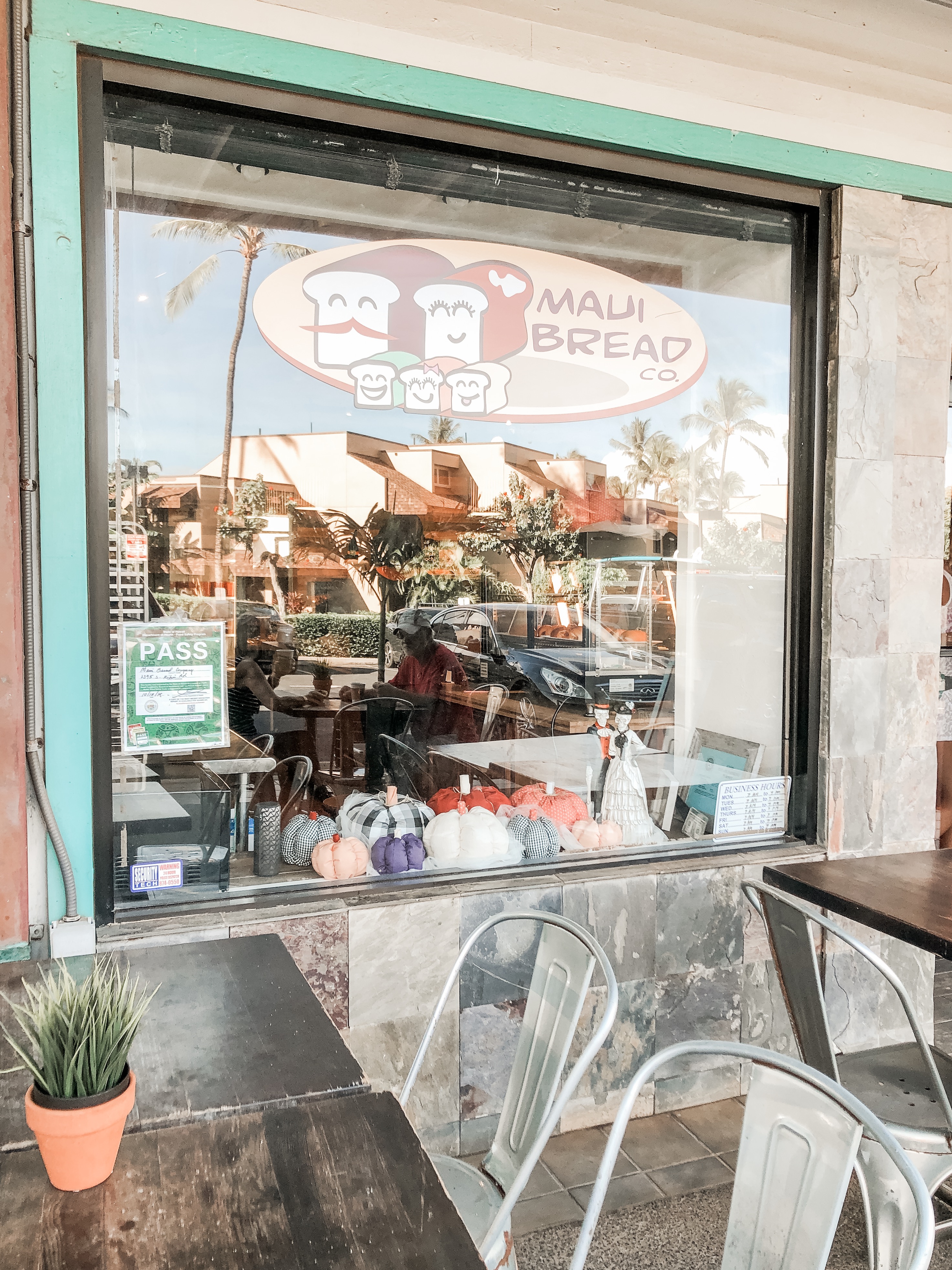 A Guide to the Best Sweet Food & Desserts in Maui, Hawaii - Rain and Pine