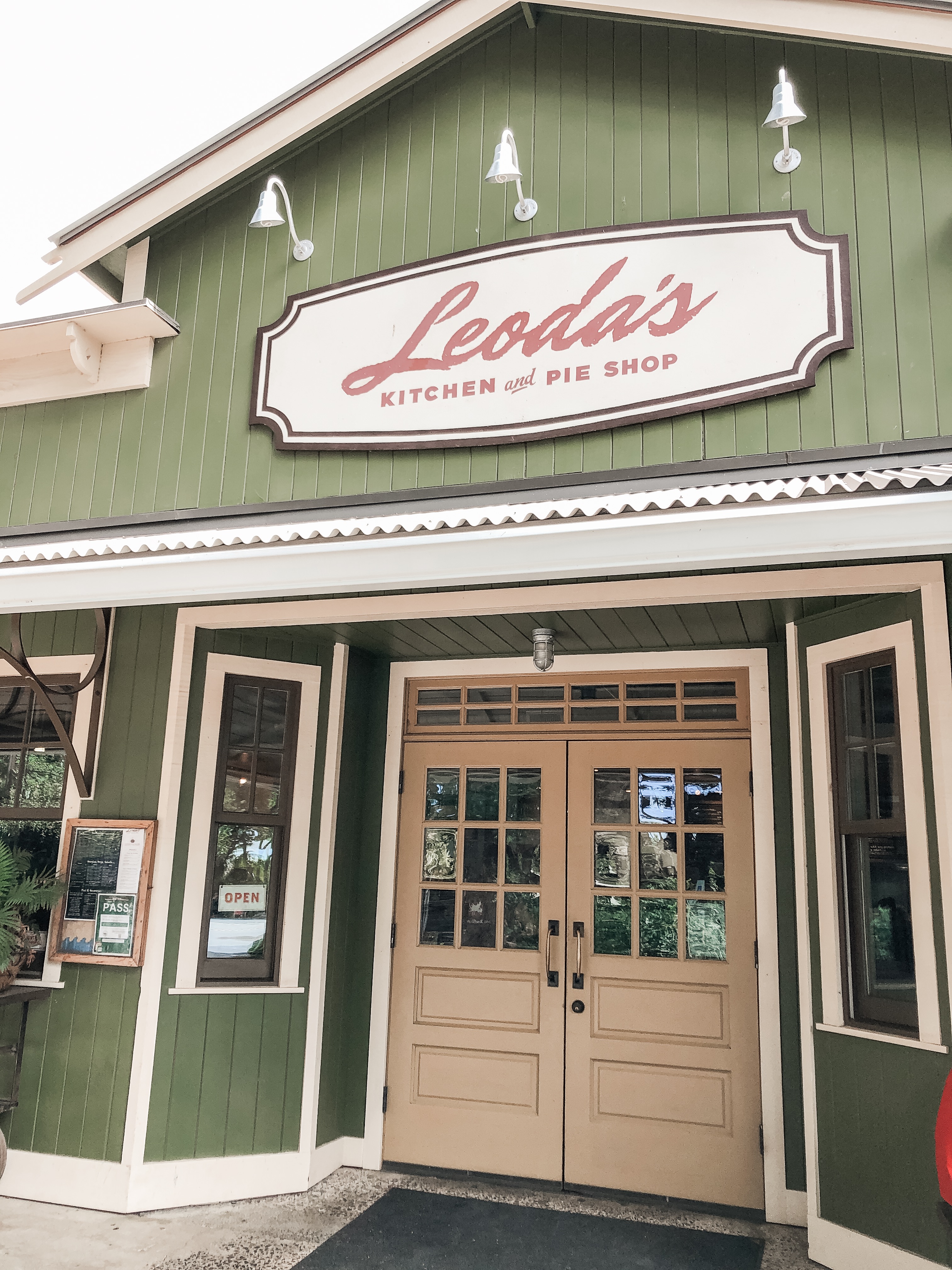 A Guide to the Best Sweet Food & Desserts in Maui, Hawaii - Rain and Pine