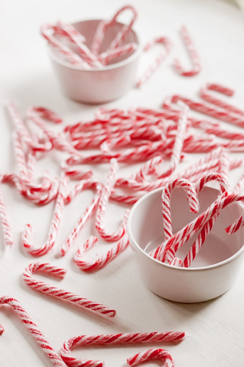 The 5 Best Holiday Party Games - Rain and Pine